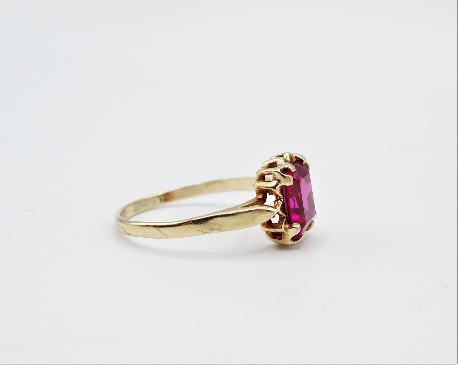 Estate Vintage 10K Gold Synthetic Ruby Ring Vintage Jewelry - Etsy