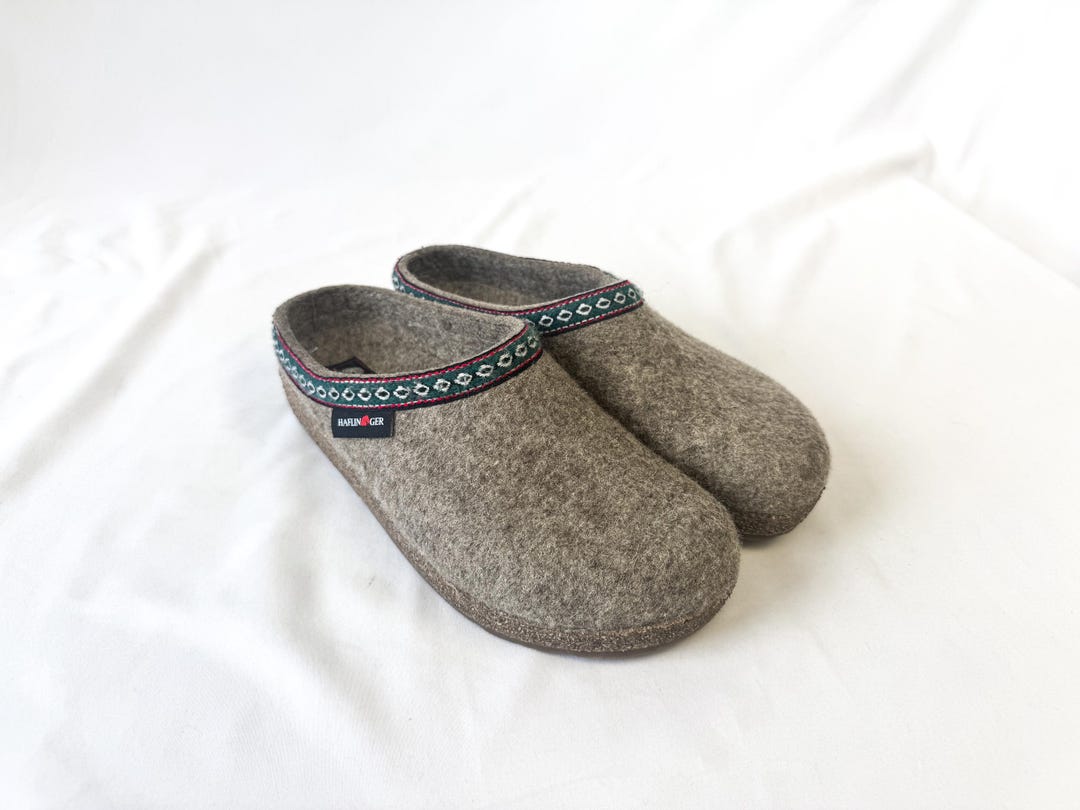 Vintage Style Halfinger Neutral Tone Embroidered Wool Clog Slippers ...