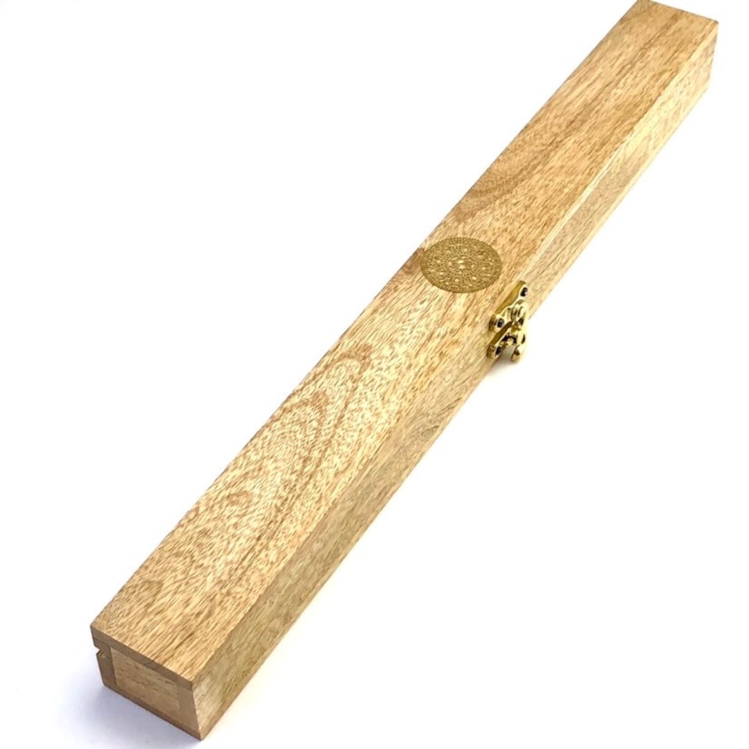 Wand Display Box- Round Medallion - Velvet-lined Hardwood- Will O’wisp ...