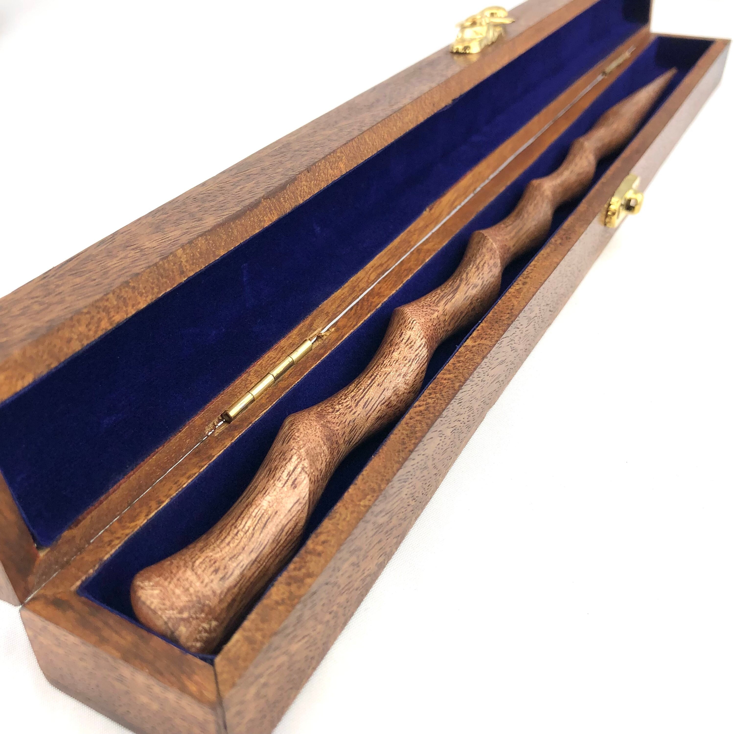 Witch and Wizard Wand in Real Wooden Display Box - Will O'wisp's Wand ...