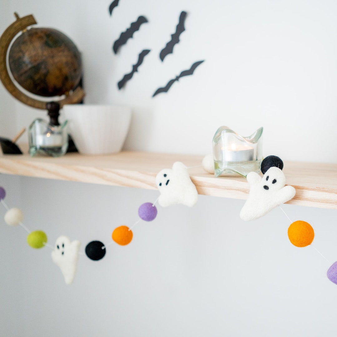 Spooky Ghost Felt Ball Garland | Cute and Spooky Halloween Bunting ...