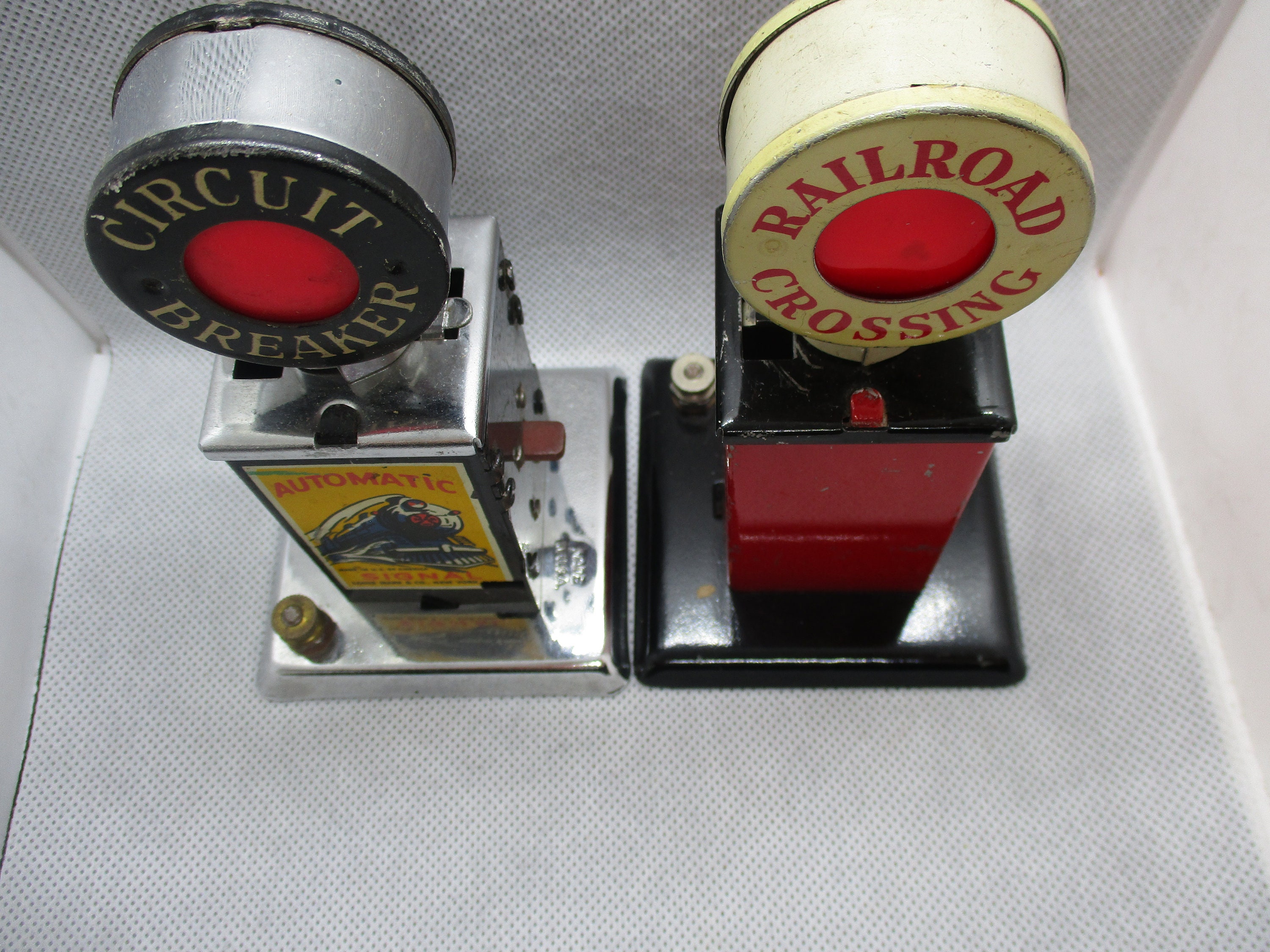 Marx Trains Automatic Signal Circuit Breaker and Railroad Crossing ...