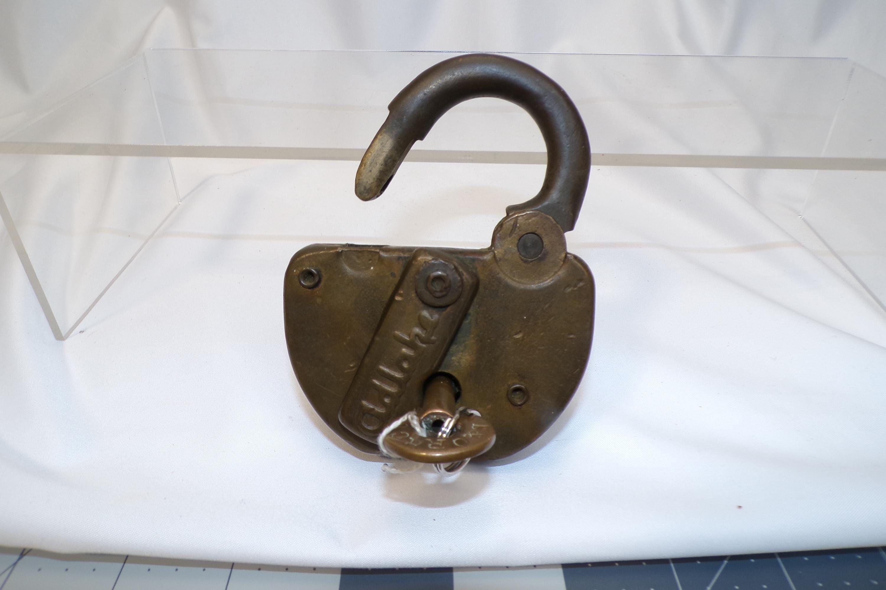 Adlake Baltimore and Ohio Railroad Switch Lock With Key (1920s) - Etsy
