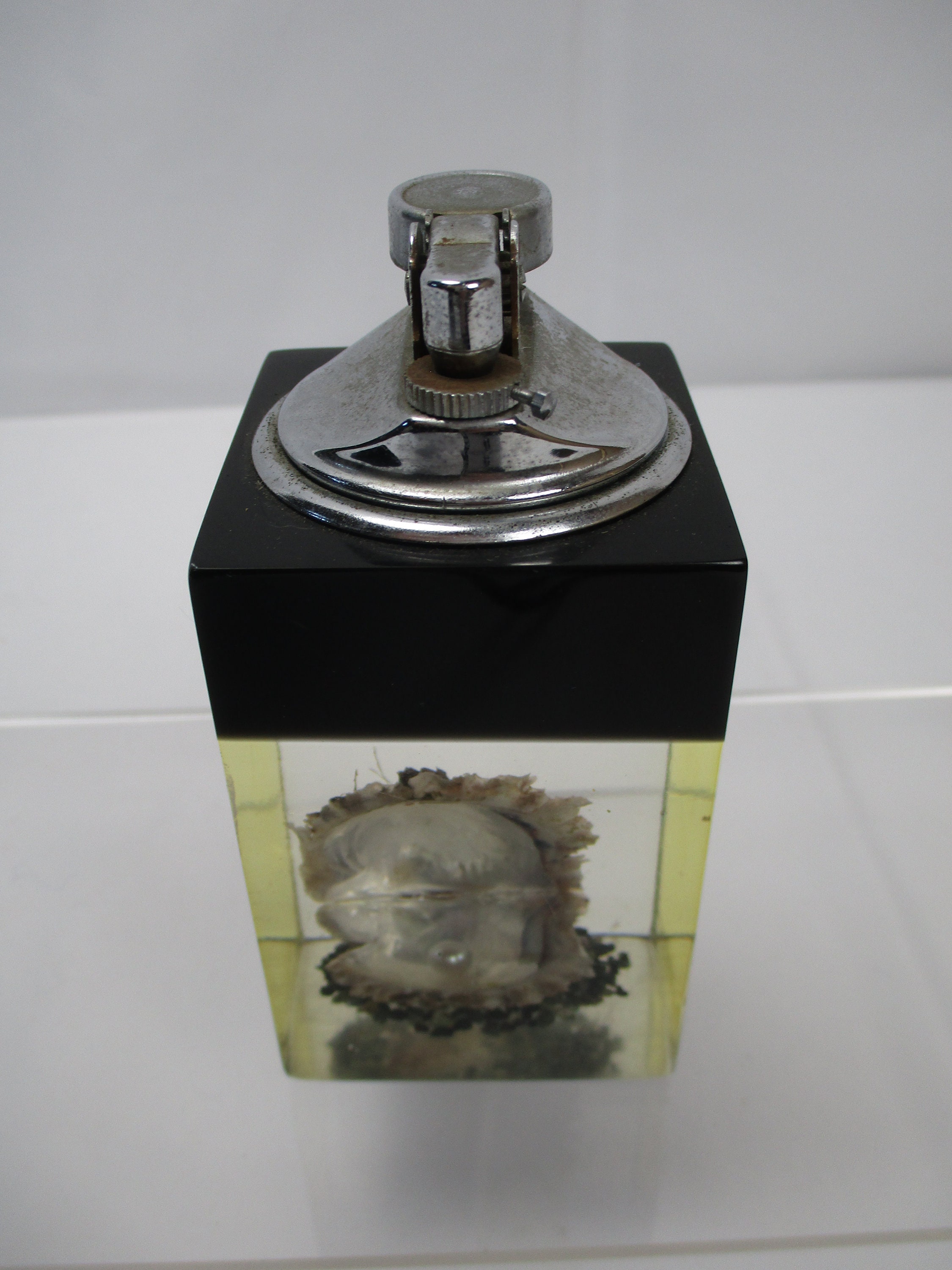 1960's Lucite Table Lighter With an Oyster and Pearl in the Center - Etsy