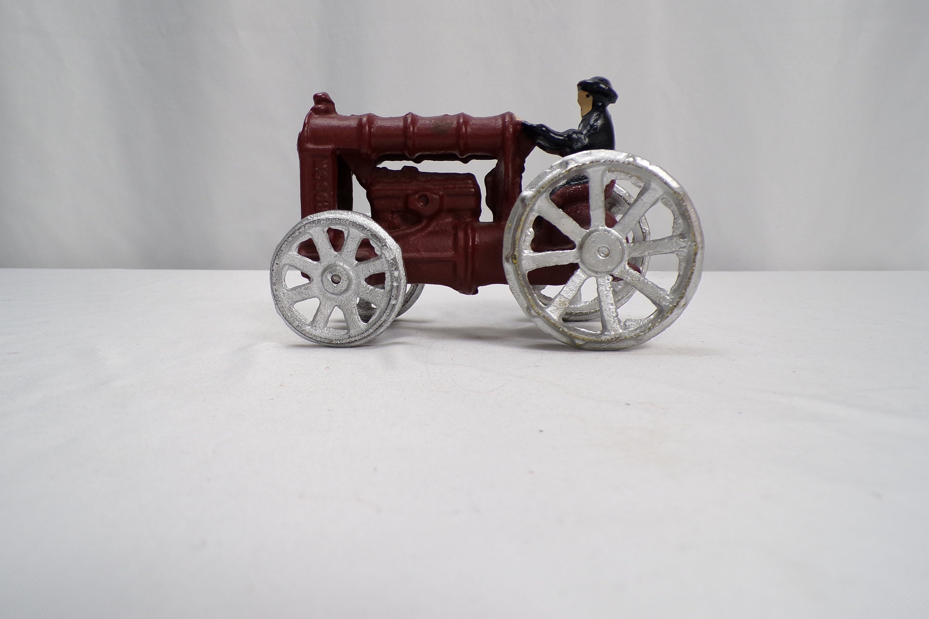 Hubley Cast Iron Red Fordson Tractor With Silver Wheels (1920) - Etsy