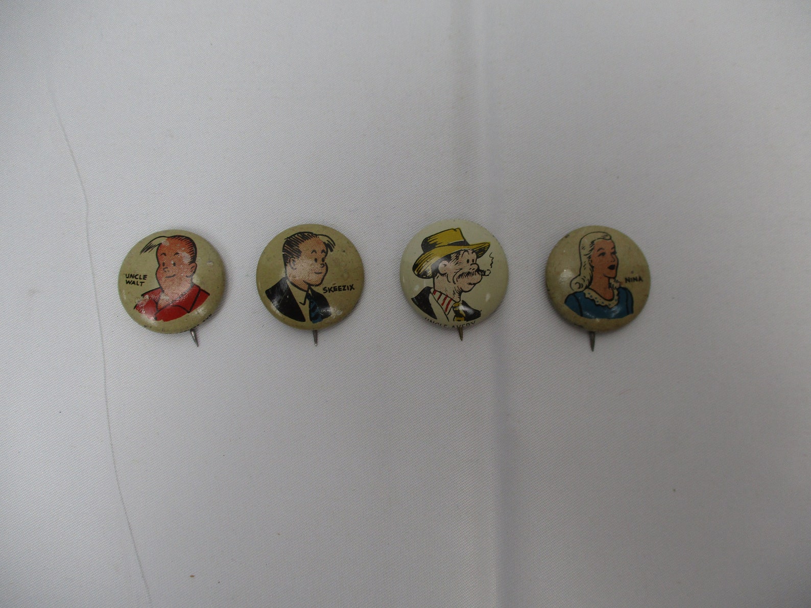 Kellogg's Pep Pins - Uncle Walt, Skeezix, Uncle Avery, and Nina From ...