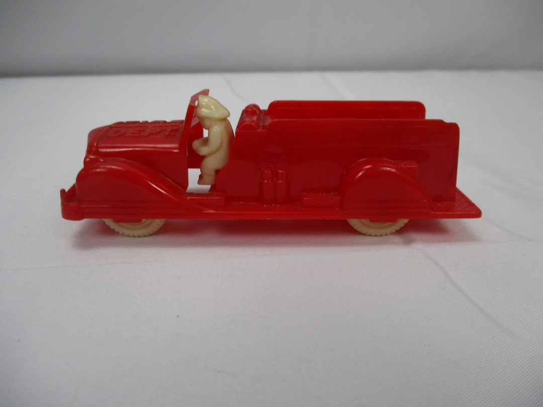 Renwal Plastic Fire Engine #105 Without the Ladder - Etsy