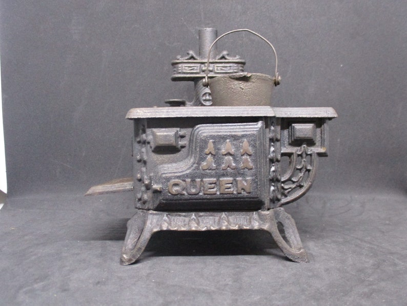 Cast Iron Black "queen" Toy Stove - Etsy