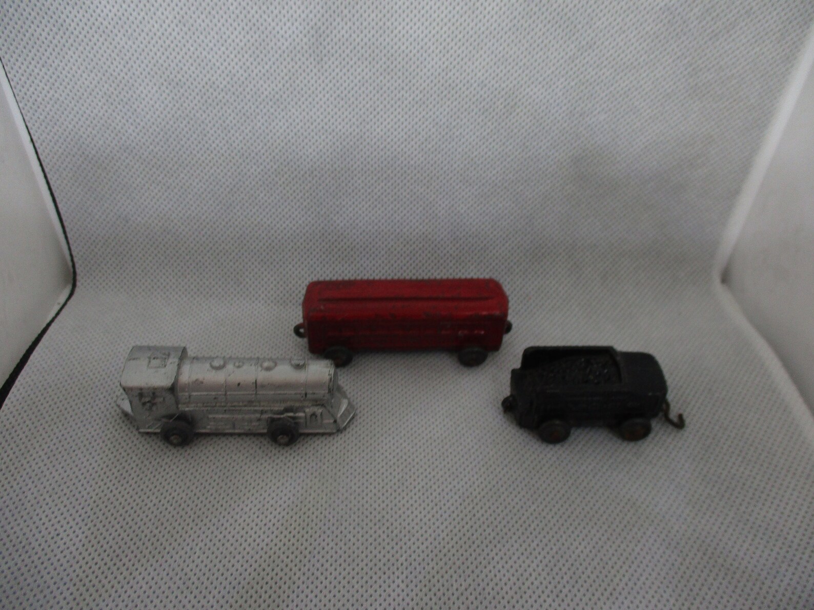 Vintage Miniature Cast Metal Train - Engine and Two Cars (prewar) - Etsy