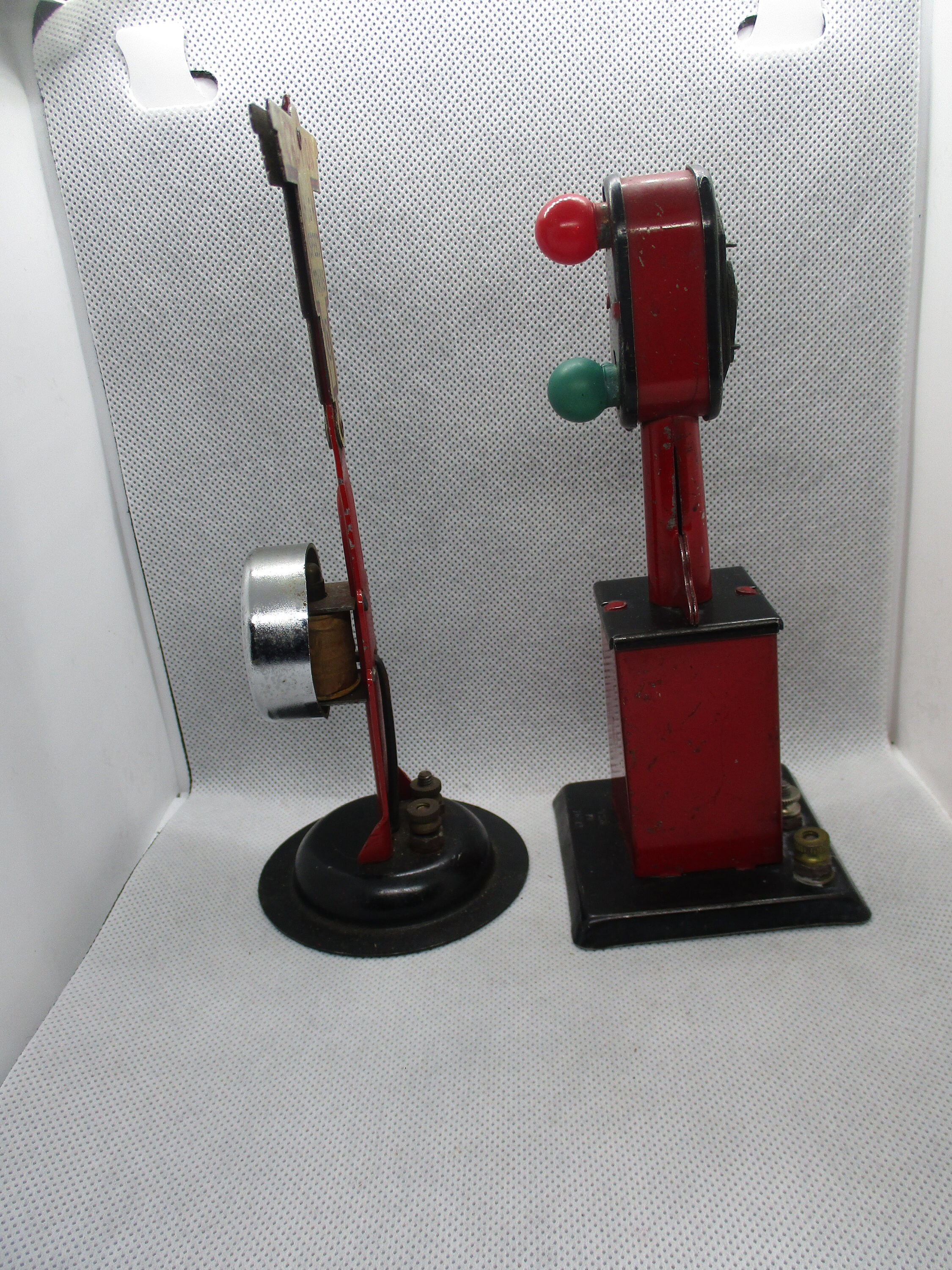 Marx Vintage Caution High Speed Train Sign and Traffic Light Signal - Etsy