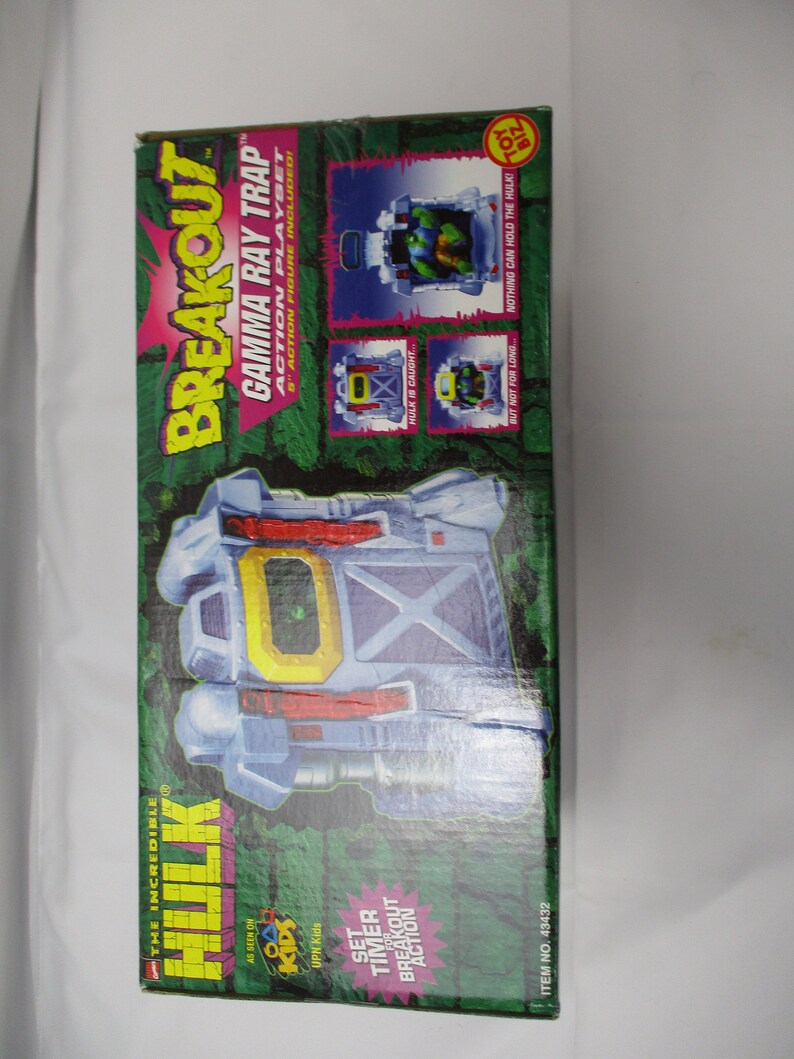 1997 Toy Biz Marvels the Incredible Hulk Break-out Gamma Ray Trap ...