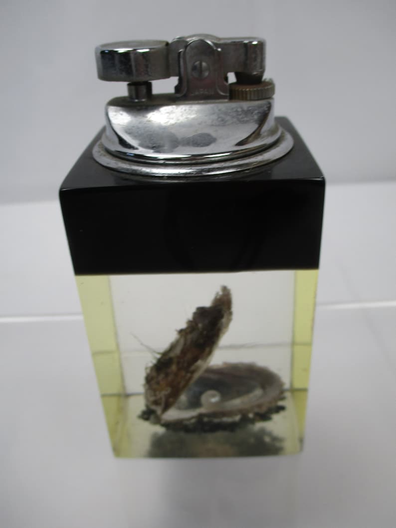1960's Lucite Table Lighter With an Oyster and Pearl in the Center - Etsy