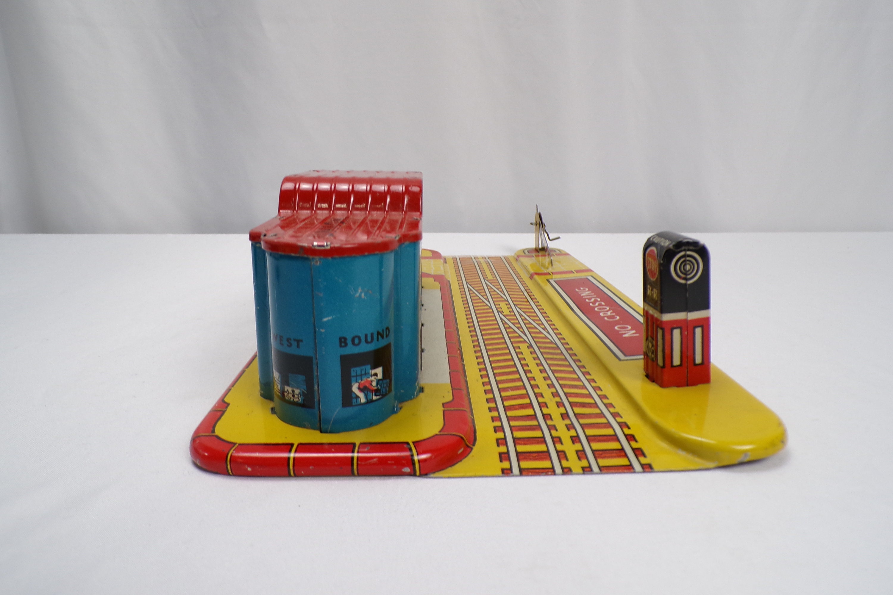 Marx Toys Tin Union Station Model Train Station (blue and Yellow) - Etsy