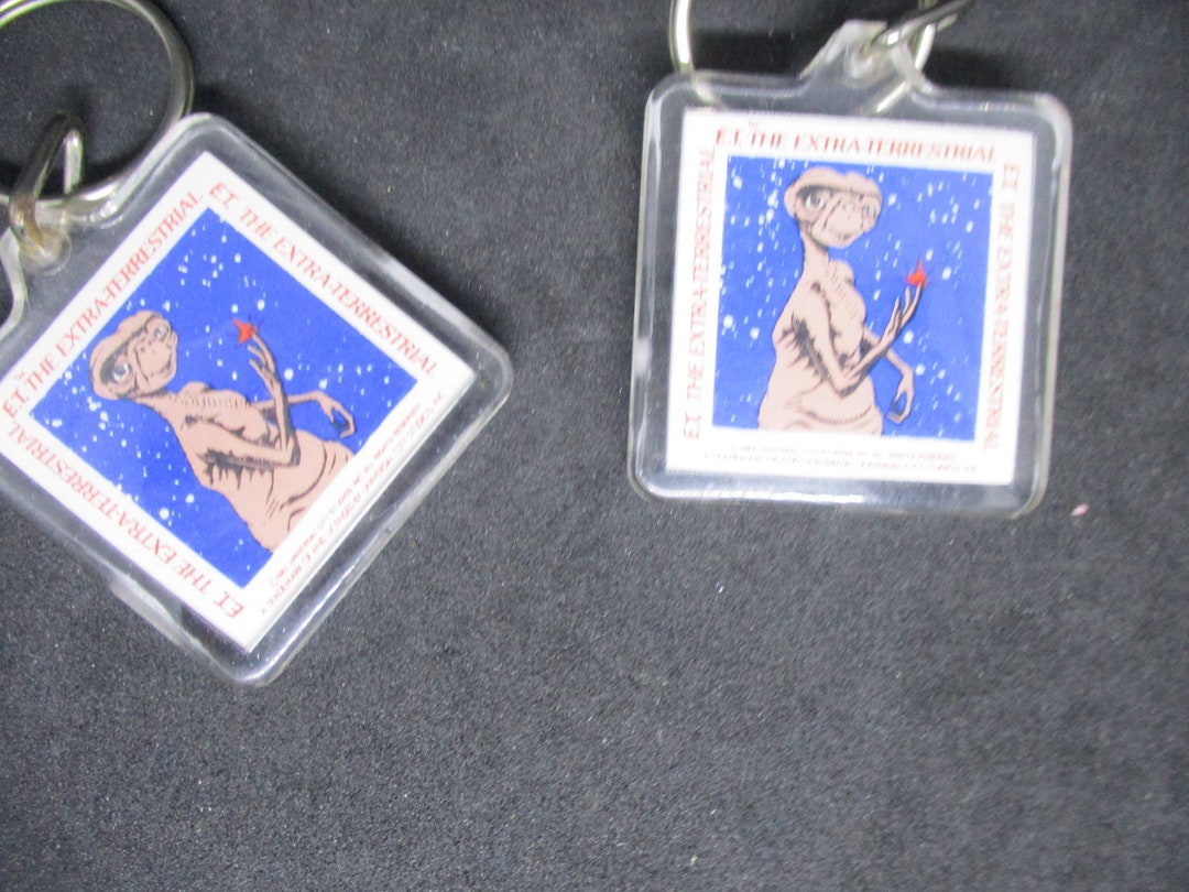 Universal Studios E.T. the Extra-terrestrial Movie Keychains (1982) - Etsy