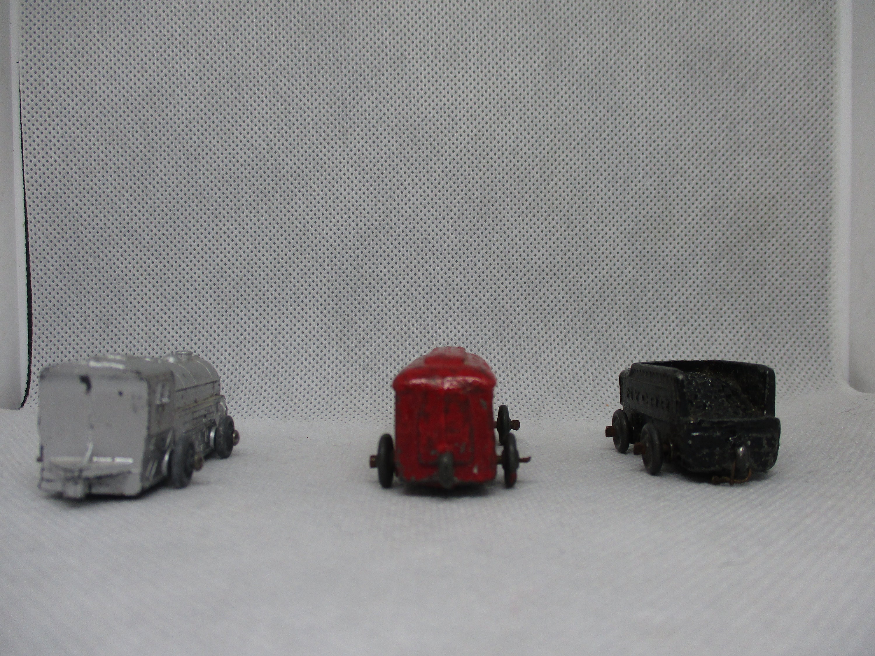 Vintage Miniature Cast Metal Train - Engine and Two Cars (prewar) - Etsy