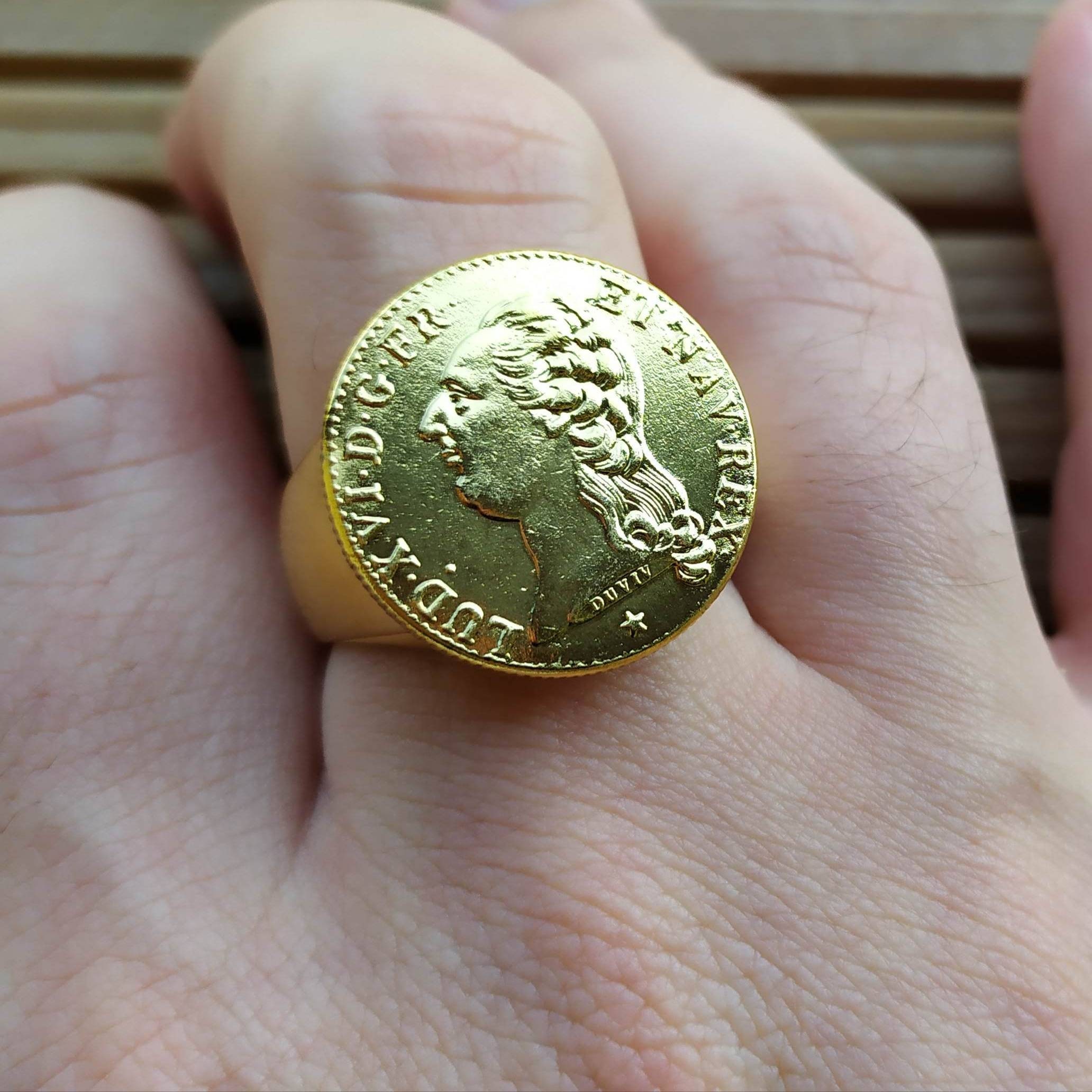 Bague Chevalière Louis D'or Louis XVI en Acier Inoxydable - Etsy 日本
