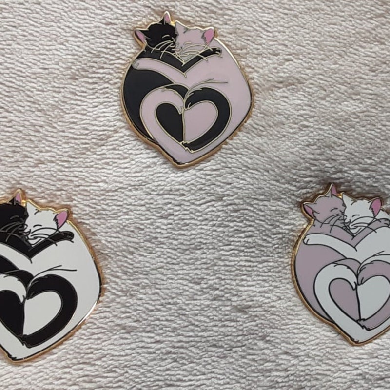White Cat Pin - Etsy