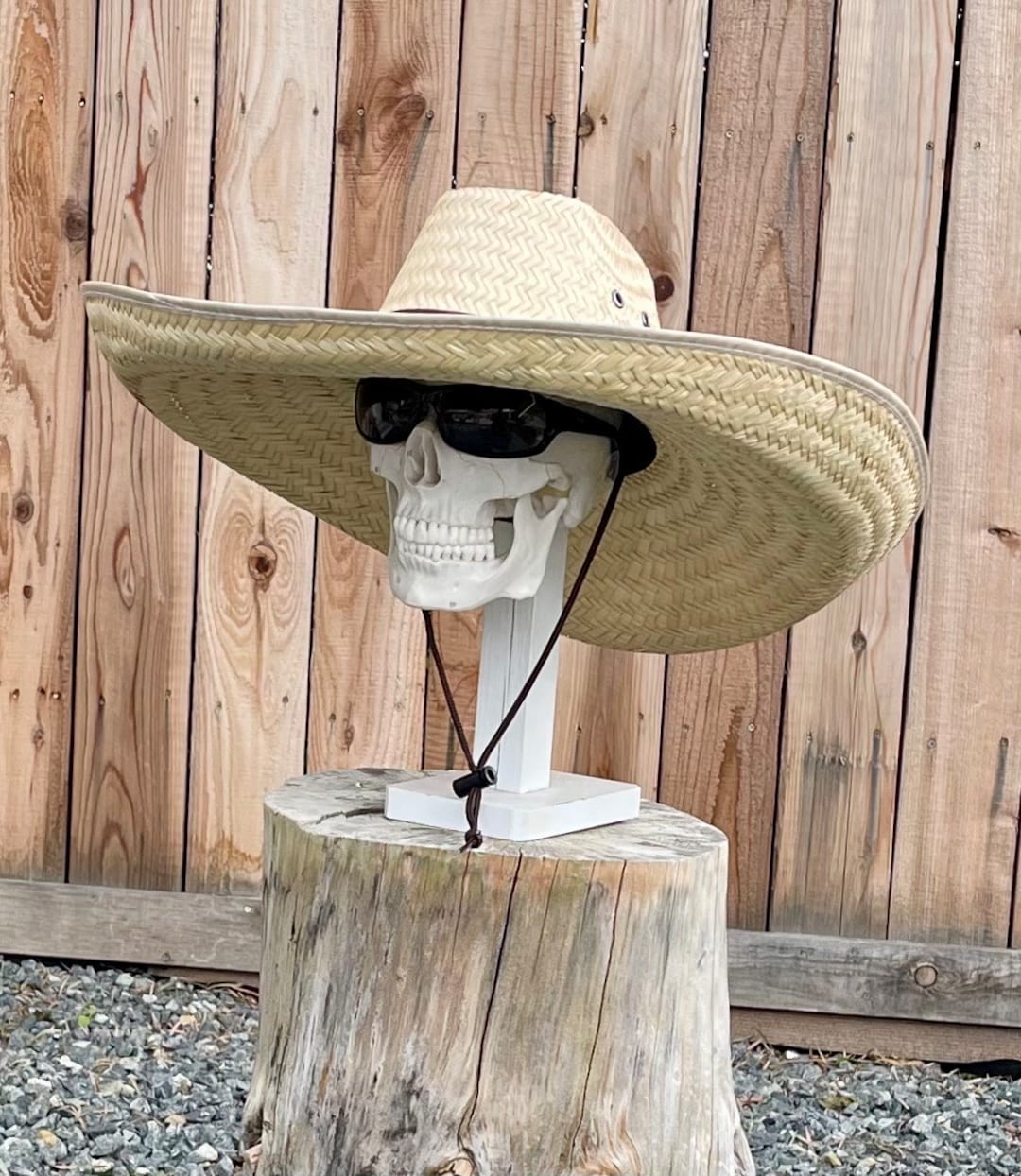 Oversized straw cowboy hat store