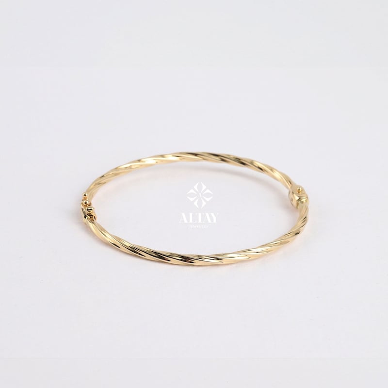 Gold Wire Bangle - Etsy