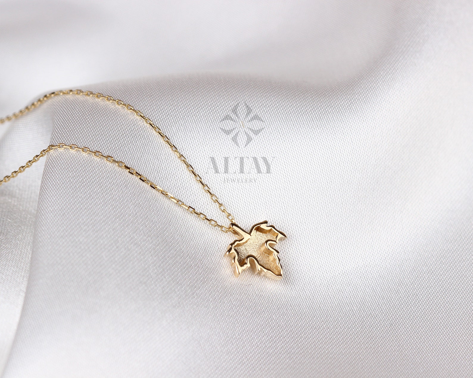 14K Gold Maple Maple Leaf Necklace, Custom Canadian Maple Leaf Pendant ...