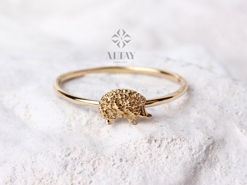 14K Gold Hedgehog Ring, Tiny Hedgehog Animal Ring, Unique Pointer ...