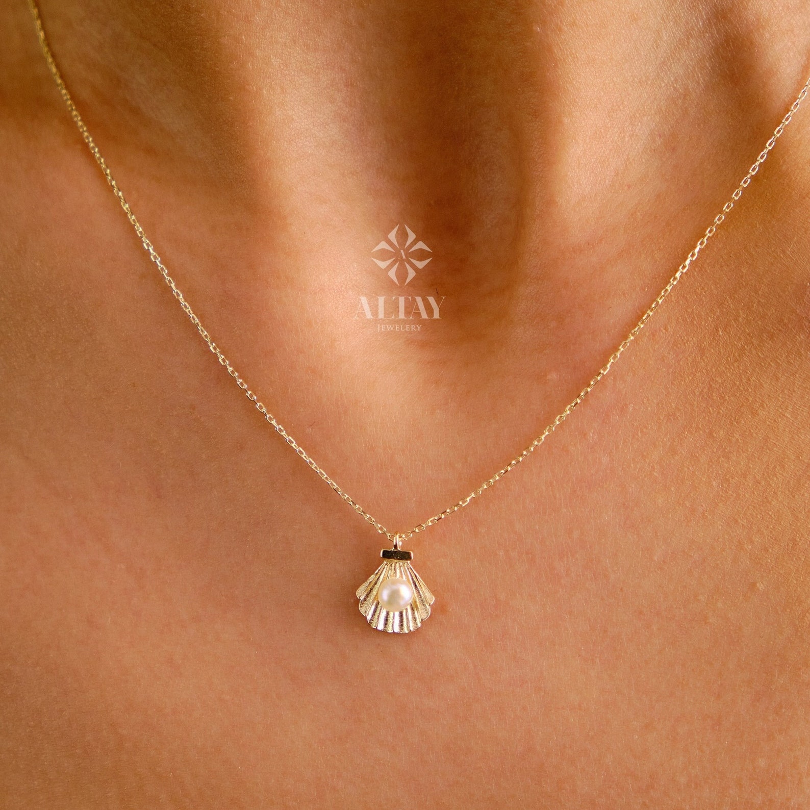 14K Gold Seashell Pearl Necklace, Gold Shell Pendant, Dainty Gold ...