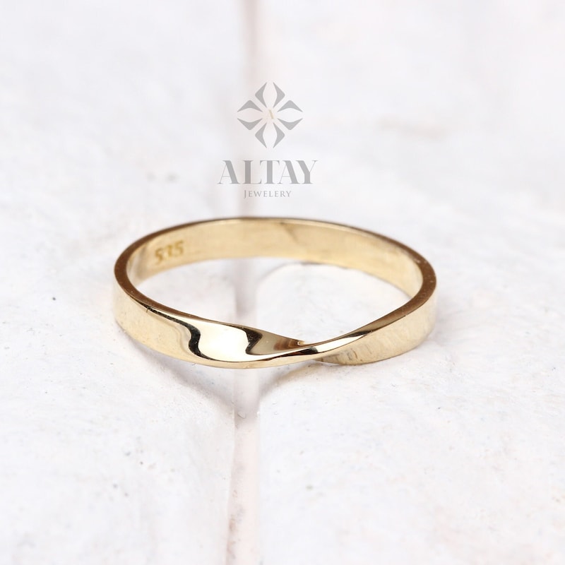 Mobius Ring - Etsy