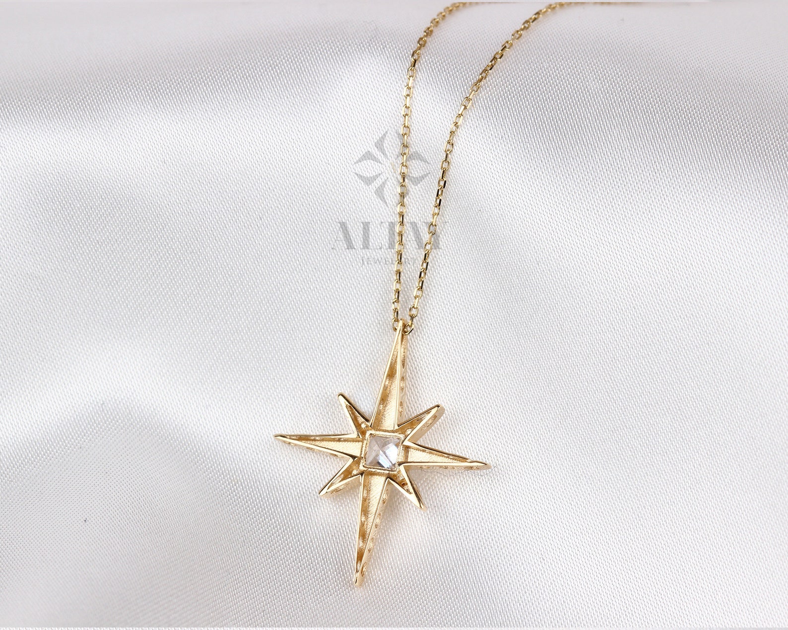 14K Gold North Star Necklace Celestial North Star Pendant - Etsy