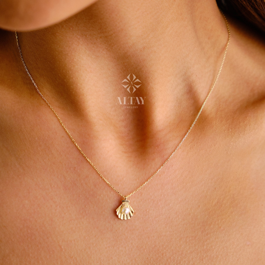 14K Gold Seashell Pearl Necklace, Gold Shell Pendant, Dainty Gold ...