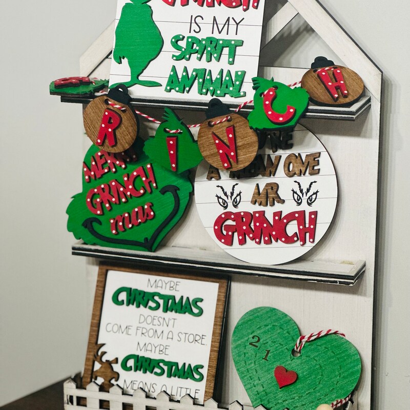 Grinch Tiered Tray Decor - Etsy