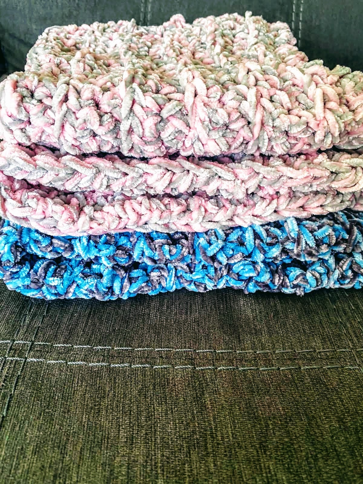 Super Soft Crocheted Baby Blanket with Bernat Baby Velvet Yarn | Etsy