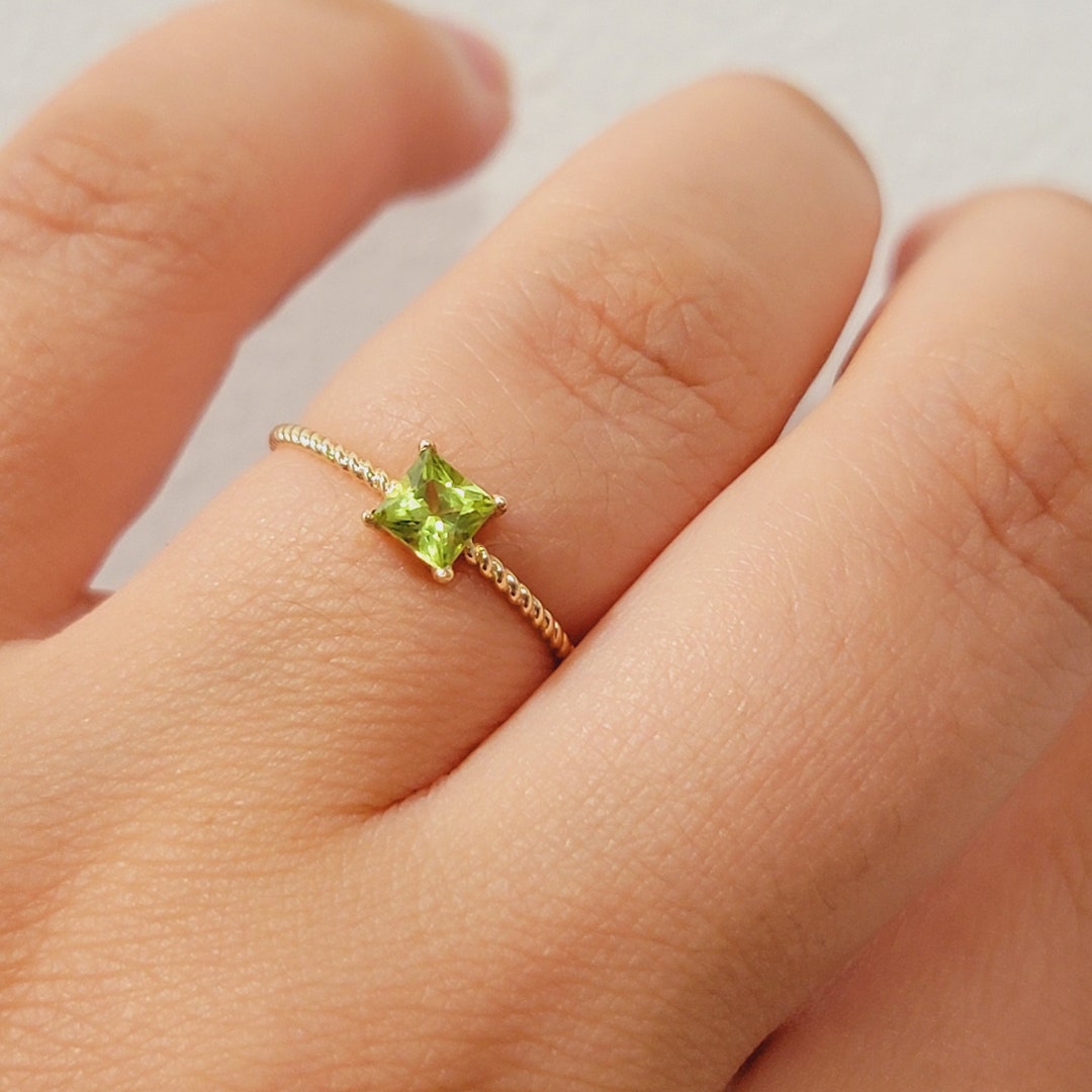 14k Solid Gold Peridot Ring, Solitaire Peridot Ring, August Birthstone ...