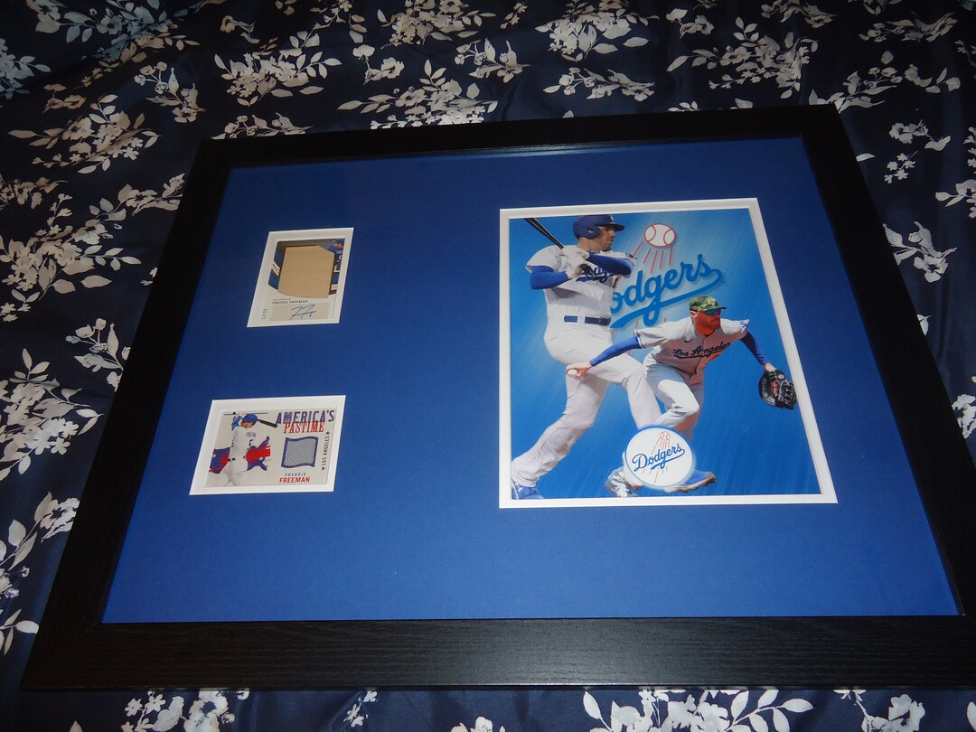 Freddie Freeman Autograph With Game-used Jersey and Bat Cards Framed ...