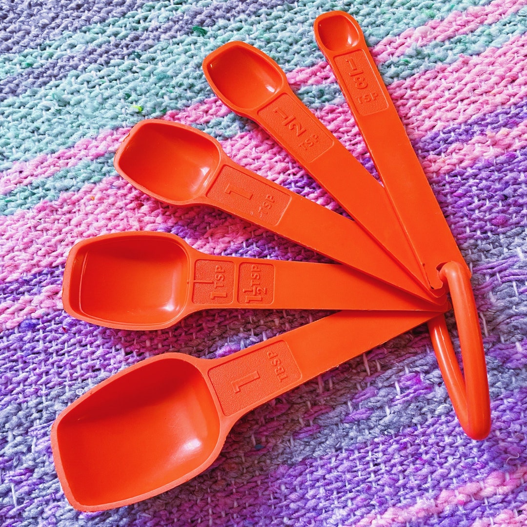 TUPPERWARE Vintage Harvest Orange 5 Piece Measuring Spoon Set - Etsy