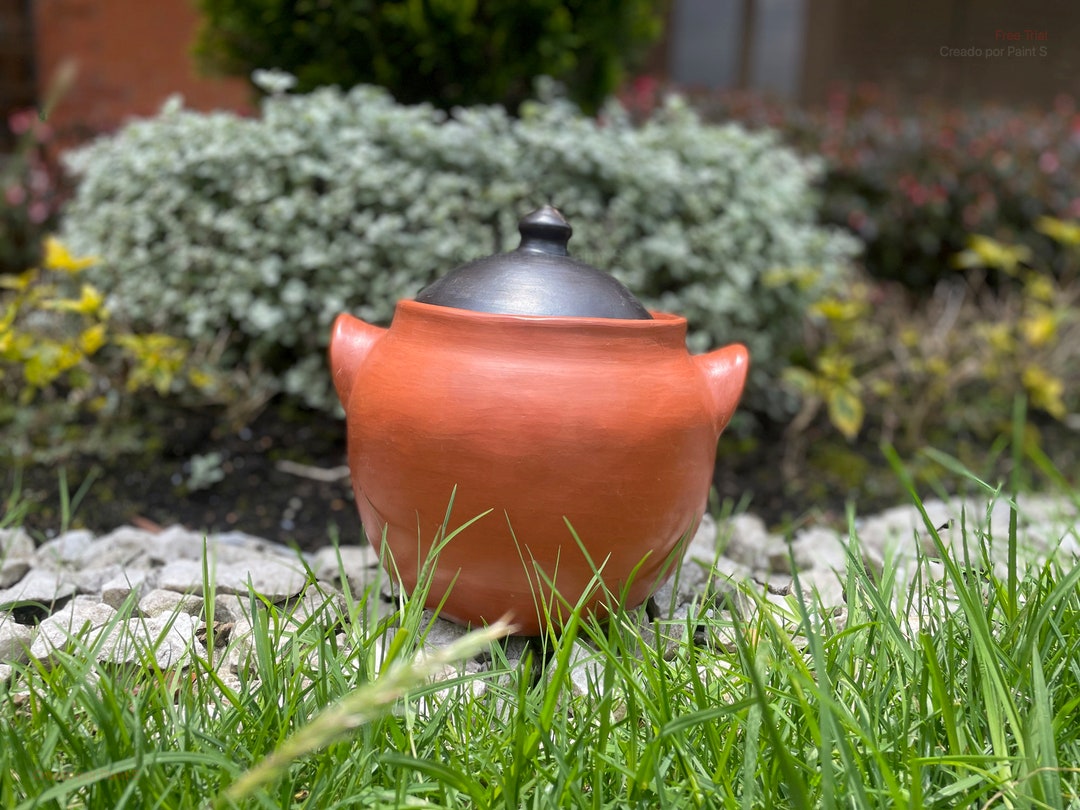 Clay Pot for Cooking Terracotta With Black Lid Earthen 4 Liters ...