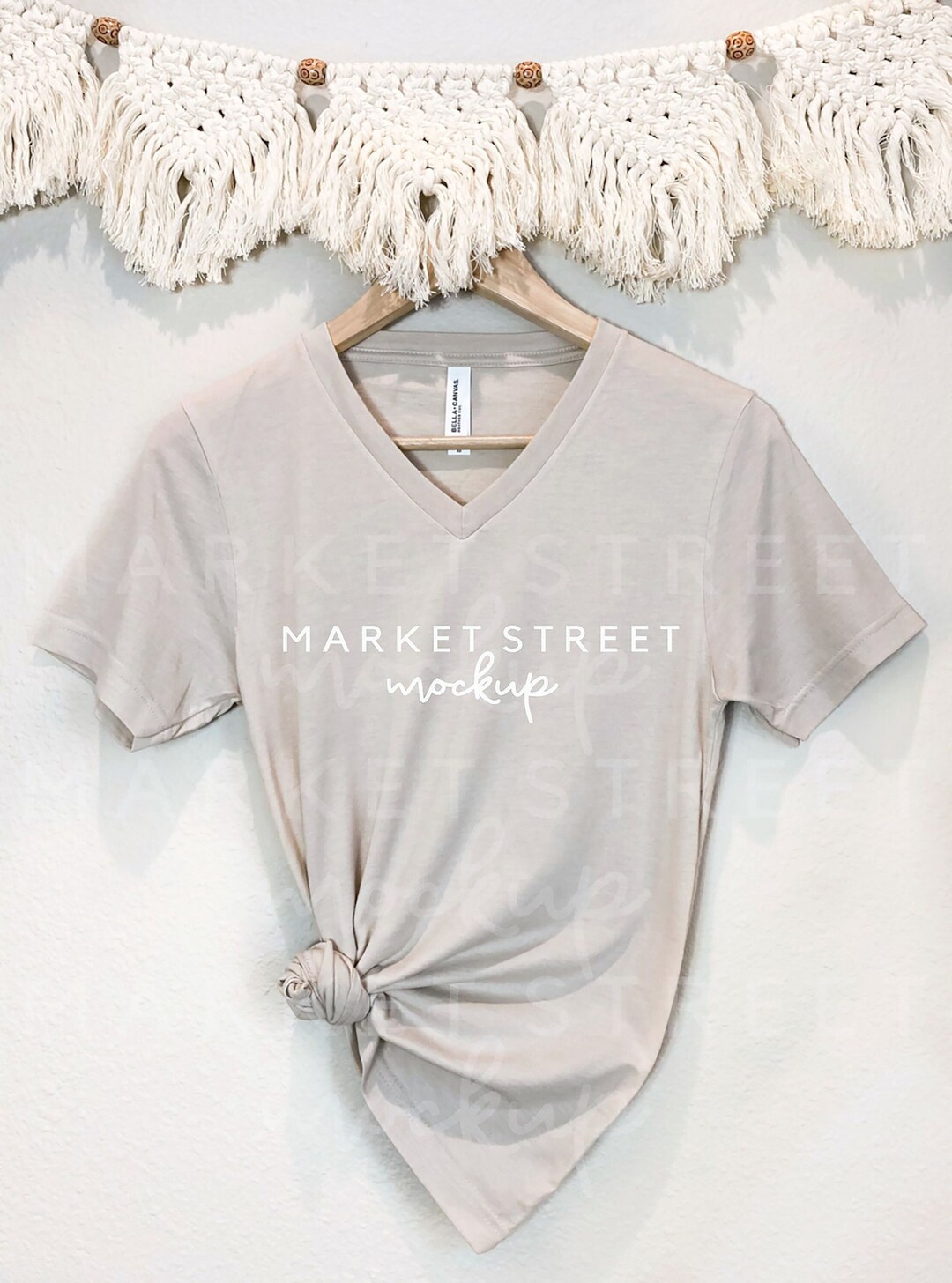 Mockup con cuello en V, Mockup de polvo de brezo, 3005, Mock Up de ...