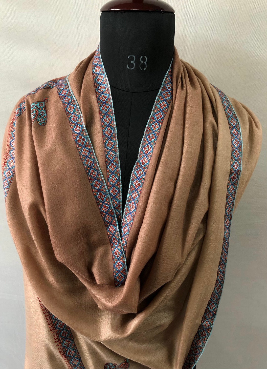 Handwoven Cashmere Pashmina Stole: Sozni Embroidered Border - Etsy