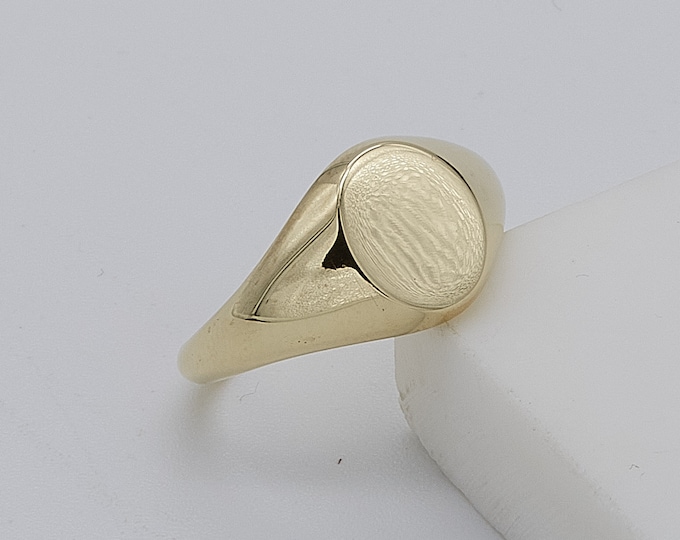 9ct Solid Gold Oval Signet Rings. Bespoke, Solid, Hand Crafted ...