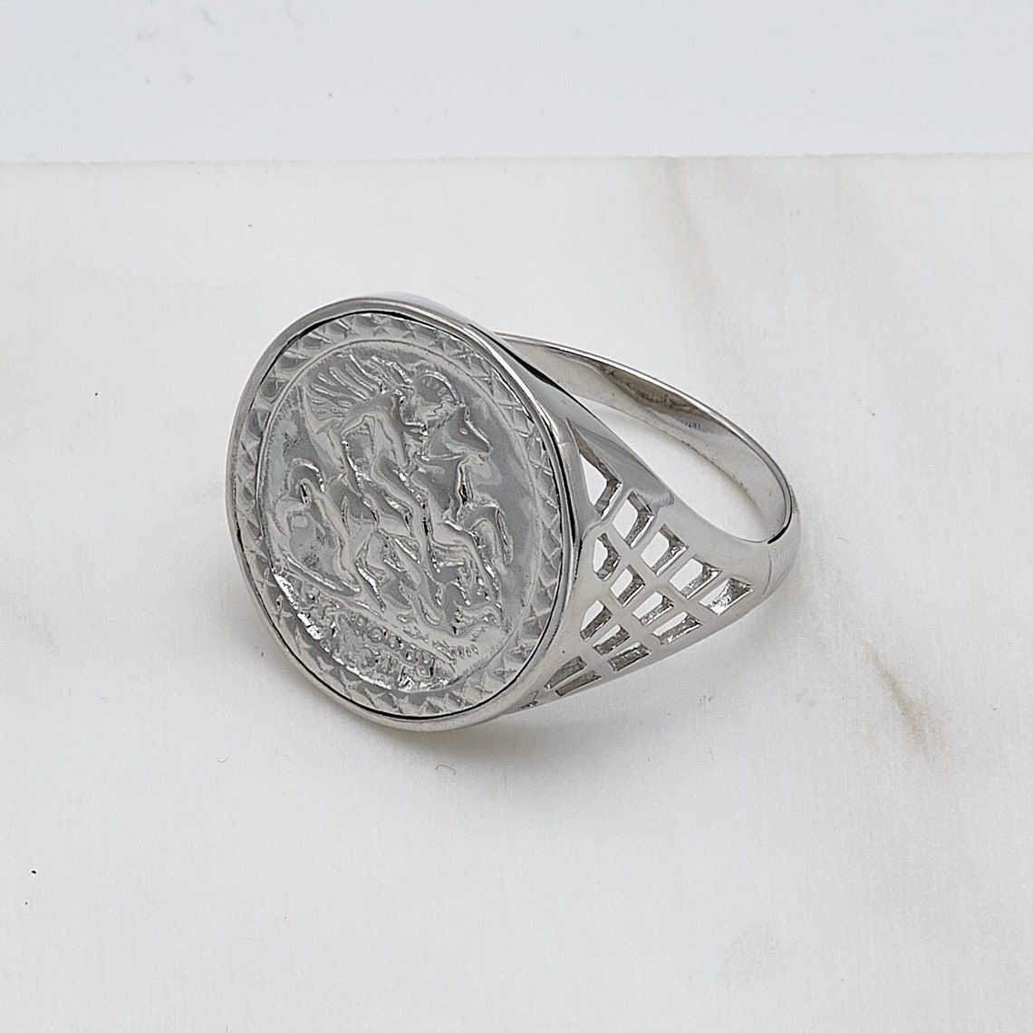 925 Sterling Silver Mens Saint George Sovereign Ring | Traditional ...