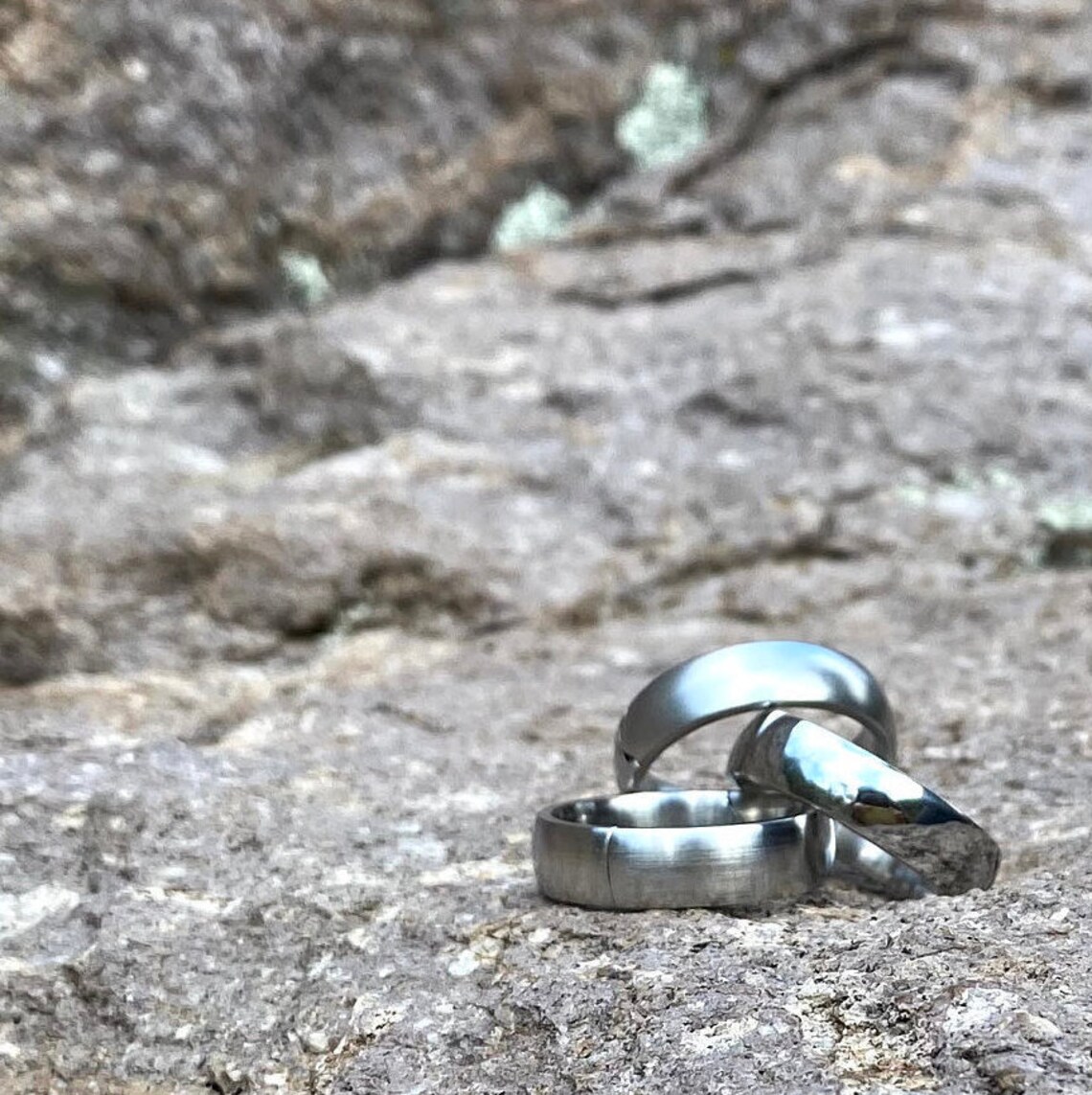 Fat Knuckle Men's Wedding Band | Etsy