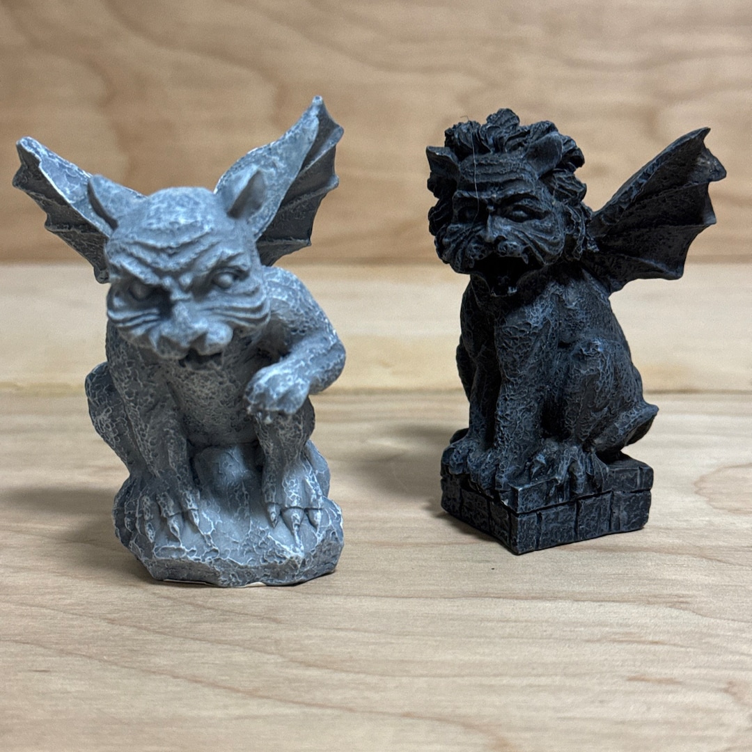 2 True Vintage 1990s Small Resin Gothic Cat & Lion Gargoyle Guardian ...
