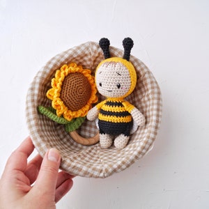 Honey Bee Baby Gift Box With Bee Small Crochet Toy, Bumble Bee Baby Toy ...