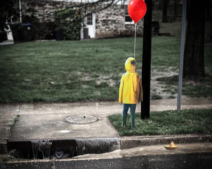 Georgie Red Balloon Halloween Lawn Decor Kit - Etsy