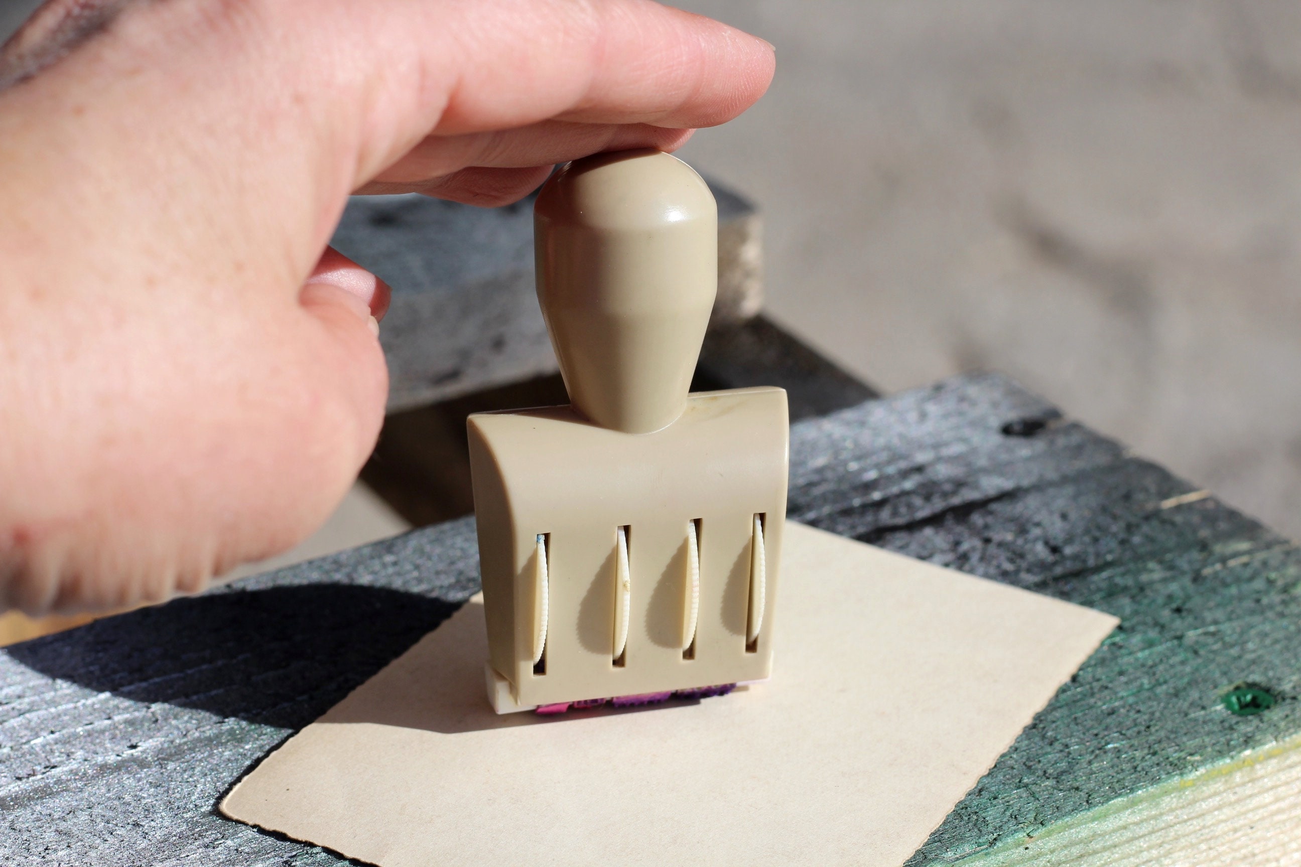 Small Plastic Hand Numbering Date Stamp, Ink Rubber Seal, Roller Date ...