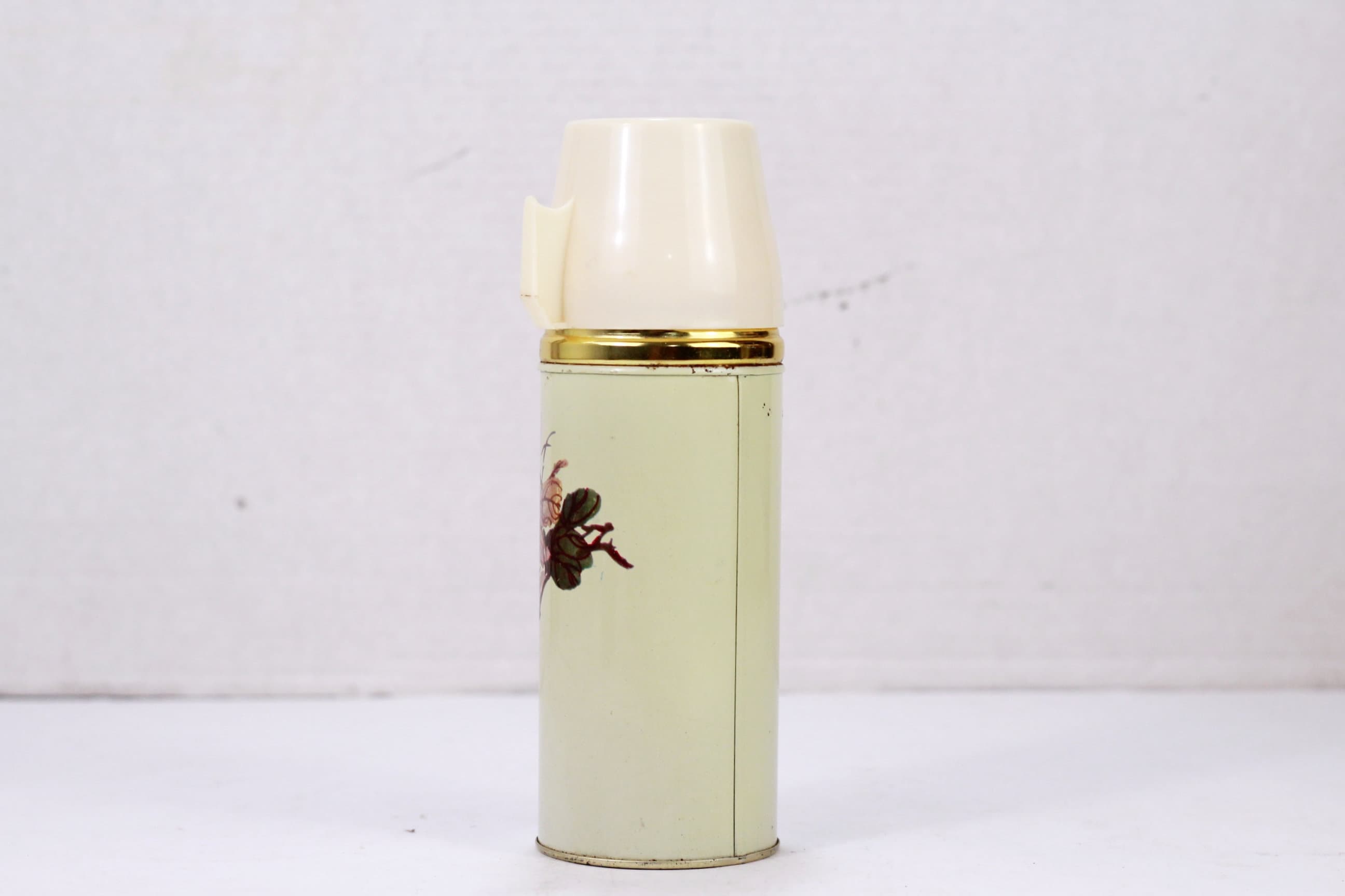 Small Vacuum Thermos With Plastic Stopper and Cup, Camping Coffee Flask ...