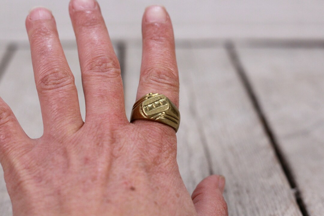 Vintage Brass Ring Carved Ring Circa 1950s US Size 11 - Etsy