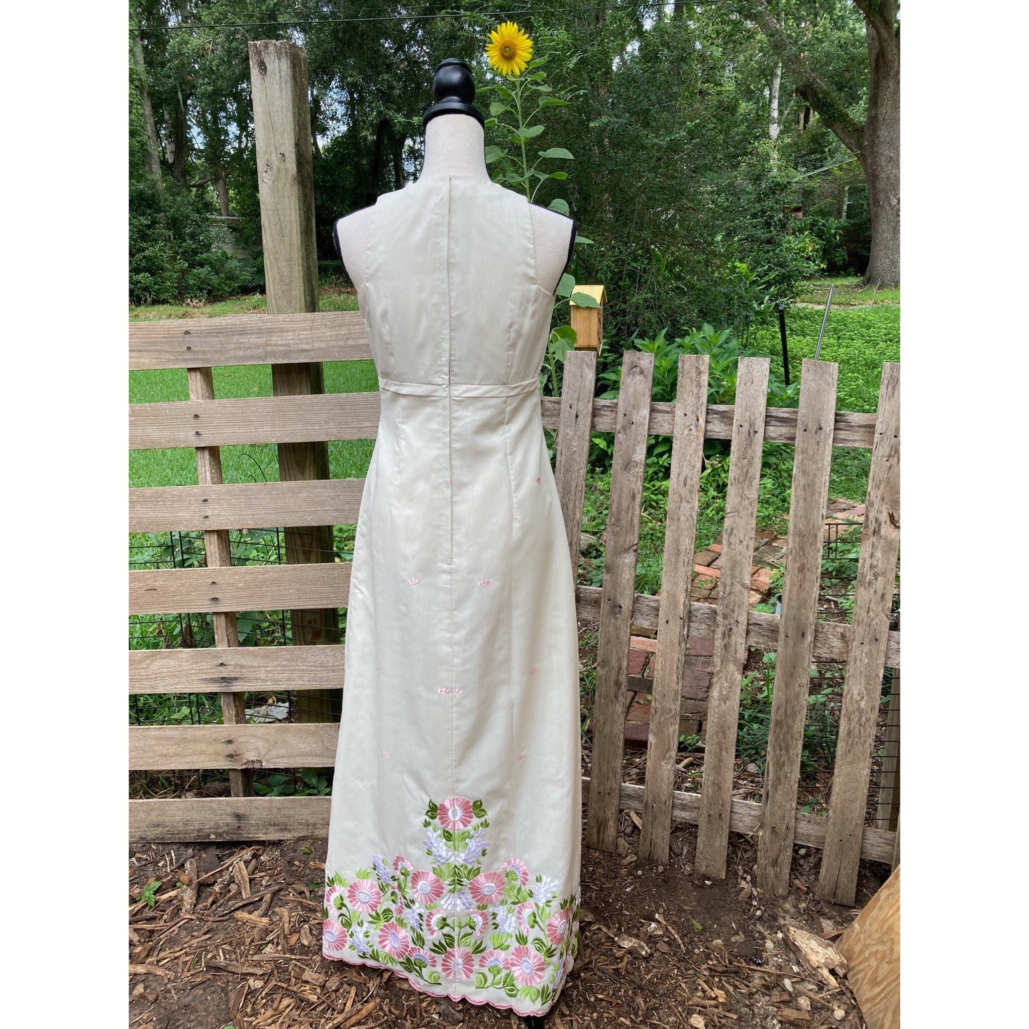 60s Vintage STUNNING Floor Length Maxi Dress Size Medium off White ...