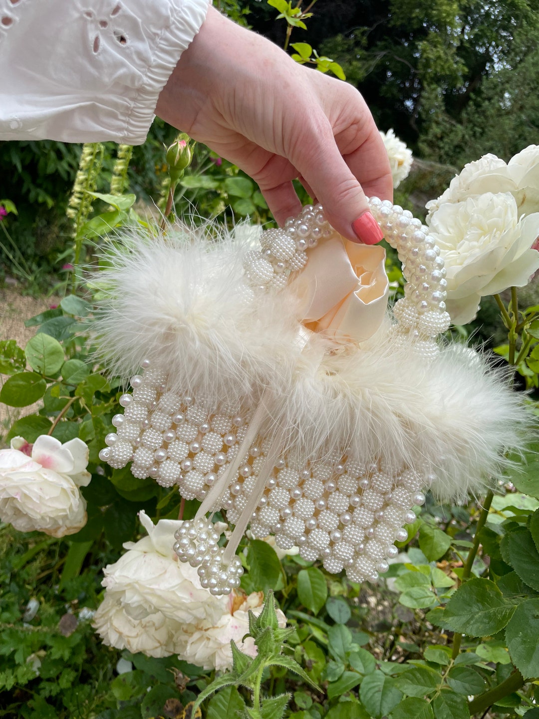 Bolso de perlas con cuentas de marfil de lujo Adorno de plumas Novia ...