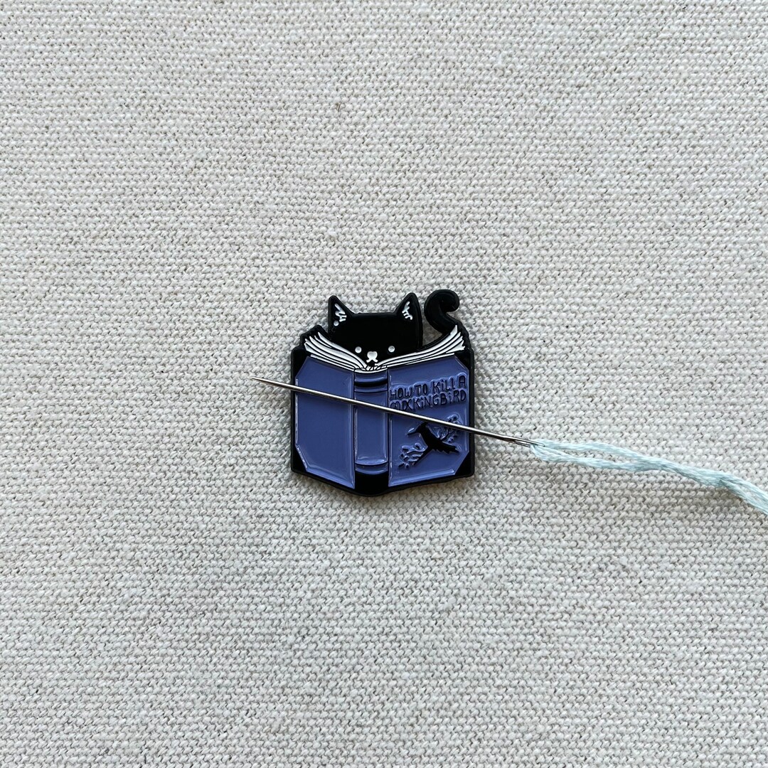 Cat Reading Book Magnetic Needle Minder/needle Nanny for Embroidery ...