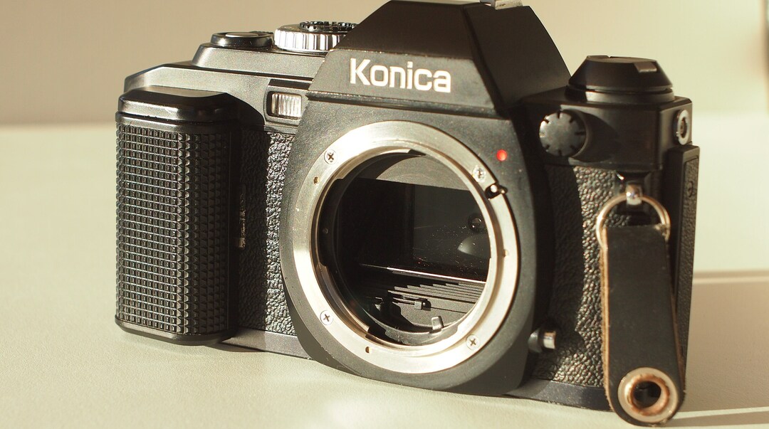 Konica FS-1 SLR Camera First SLR Camera With Inbuilt Motor Autoload - Etsy
